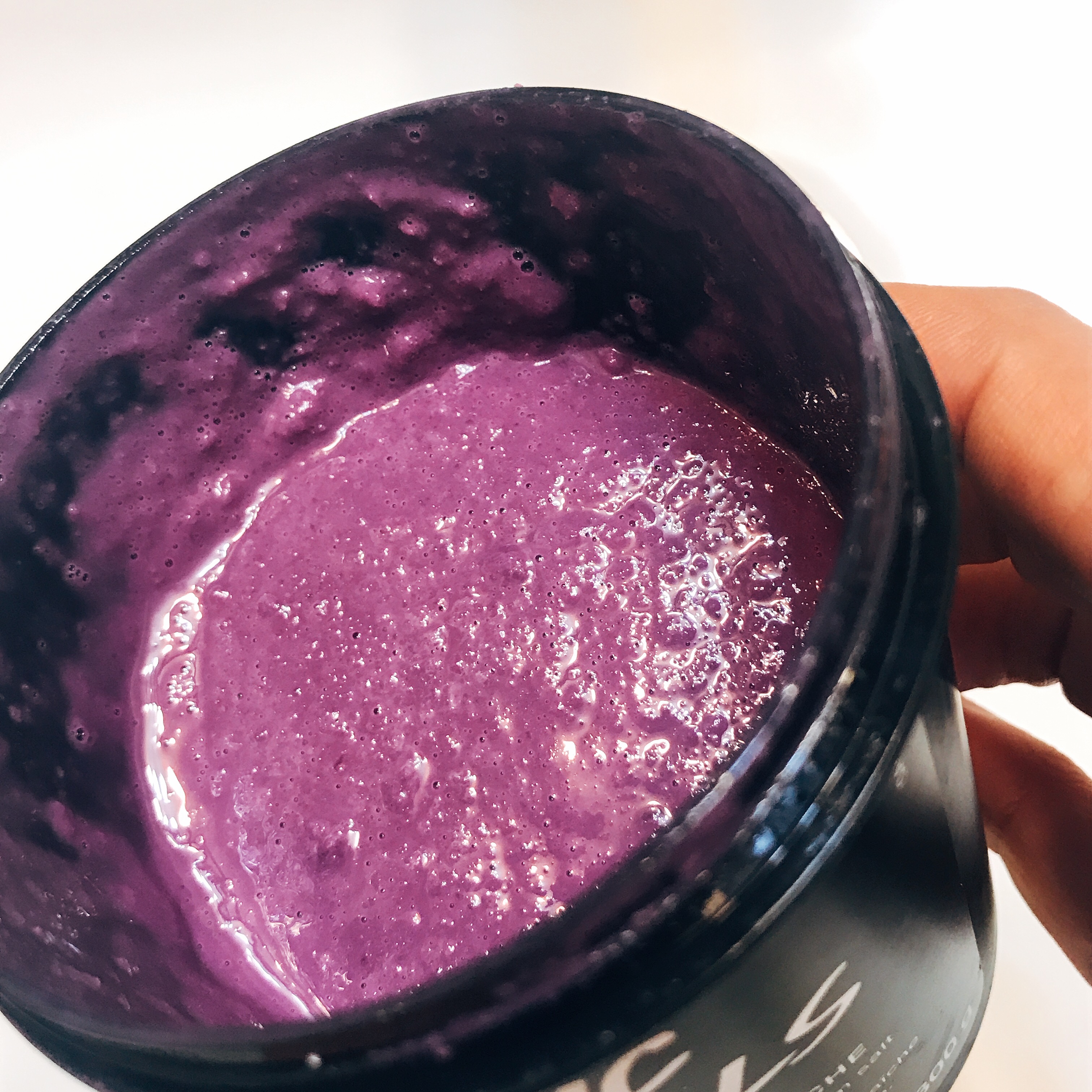 Let’s Review It: LUSH Magic Crystals Shower Scrub – HerBlogBox
